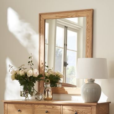 Vertical mirrors store